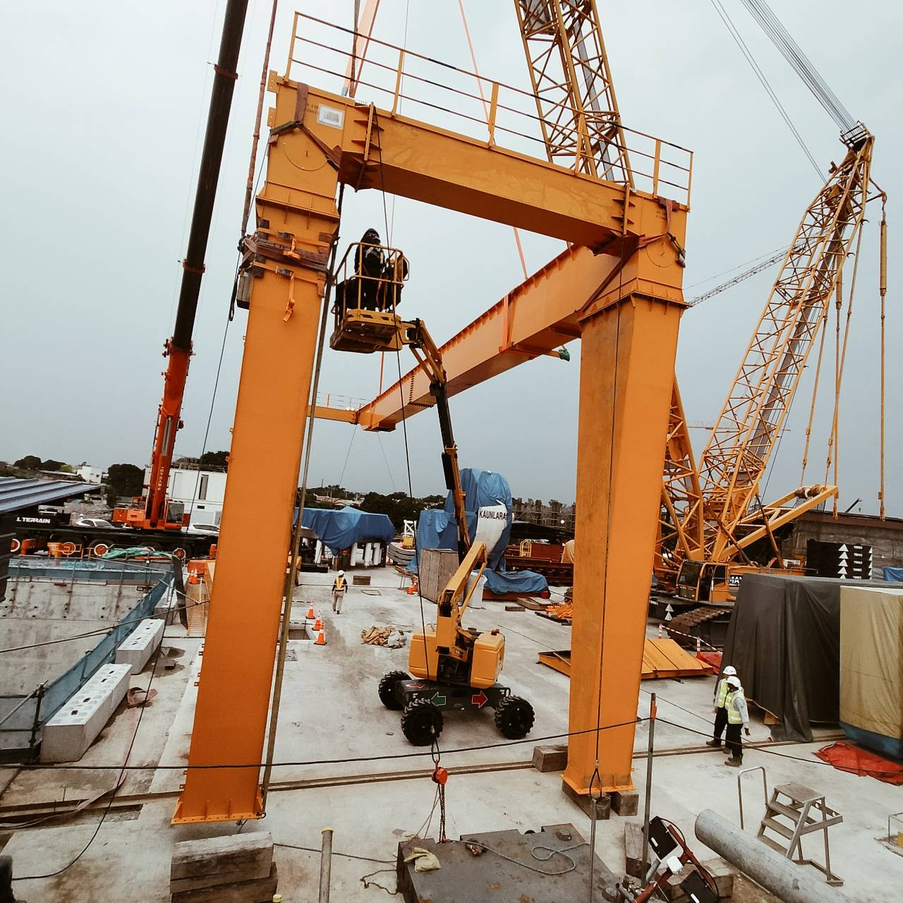 Supplying Heavy Lifting Equipment for The Philippines’ Metro Manila ...